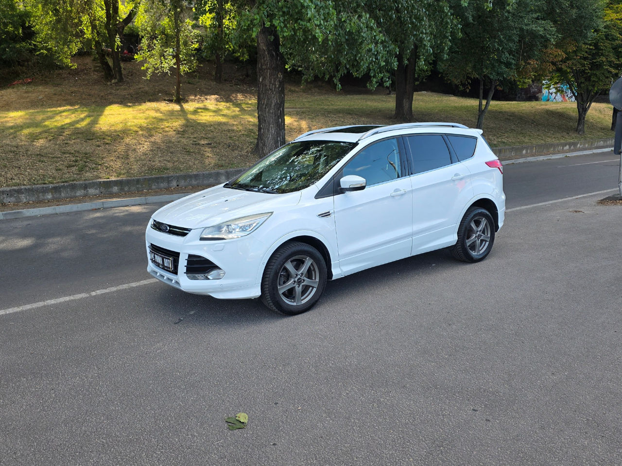 Ford Kuga an. 2015 cu rulaj 143000 km, Benzină, 12450