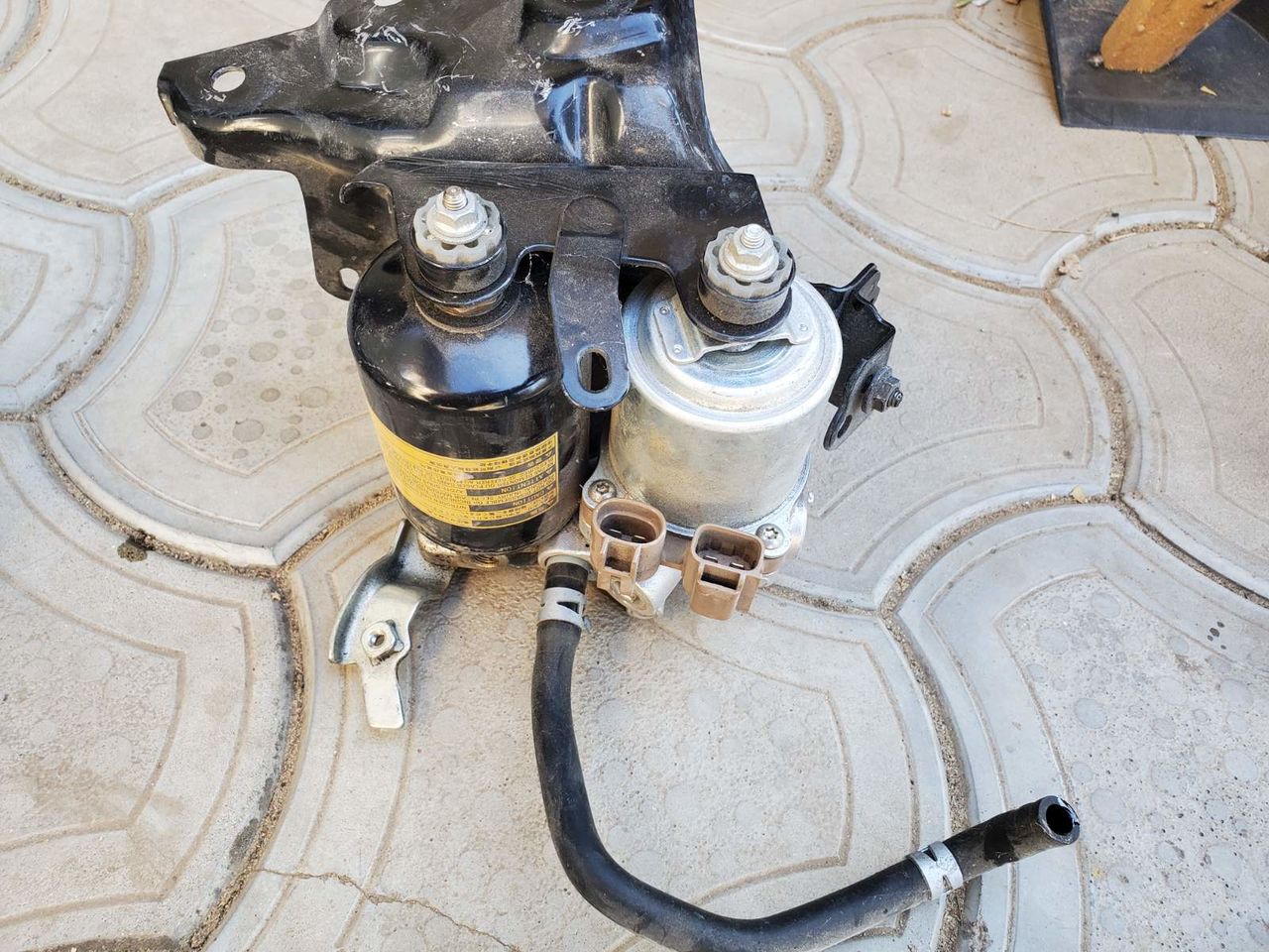 anti lock brake booster actuator pump toyota prius V 2014