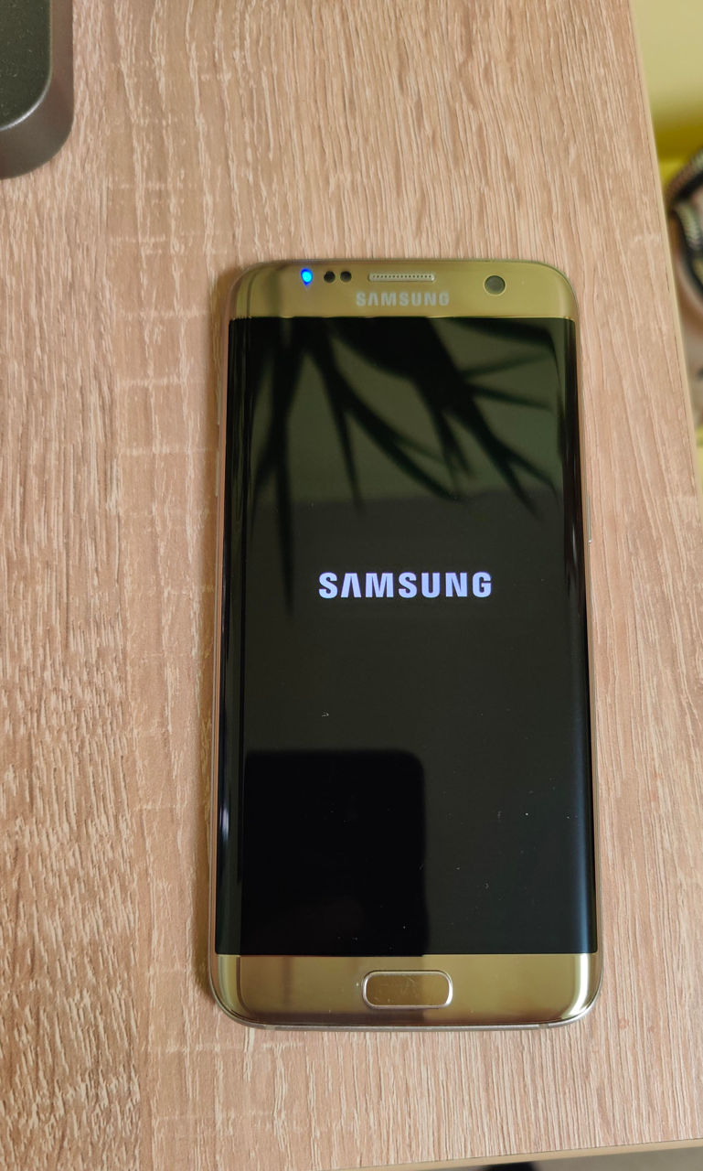 Samsung Galaxy S7 edge