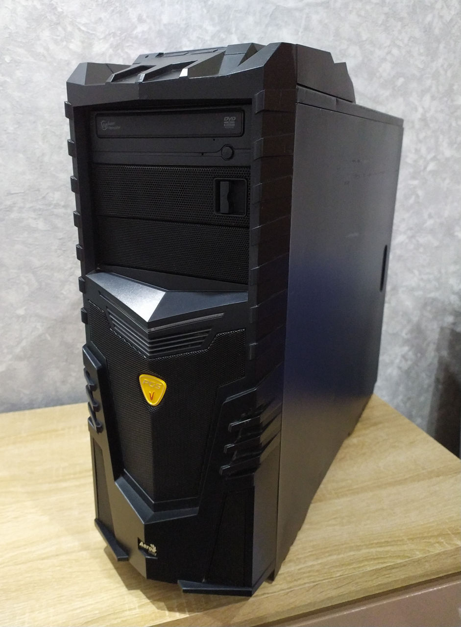 Intel Core2 Duo E8400 3.00GHz, AMD Radeon HD 5670, RAM 4GB, HDD 80GB из ...