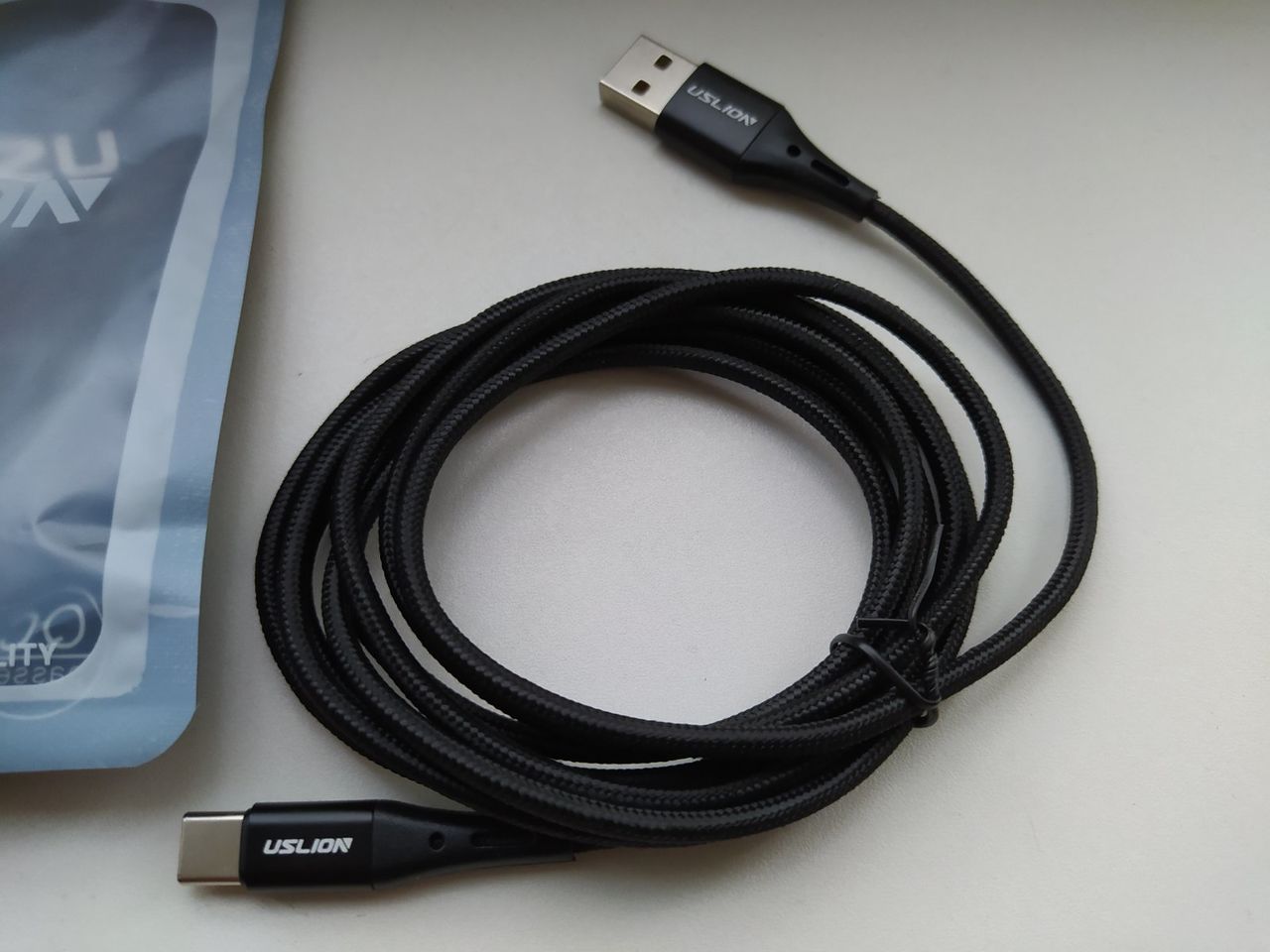 Кабель для быстрой зарядки 3A и передачи данных USB Type-C. Длина 2 метра.