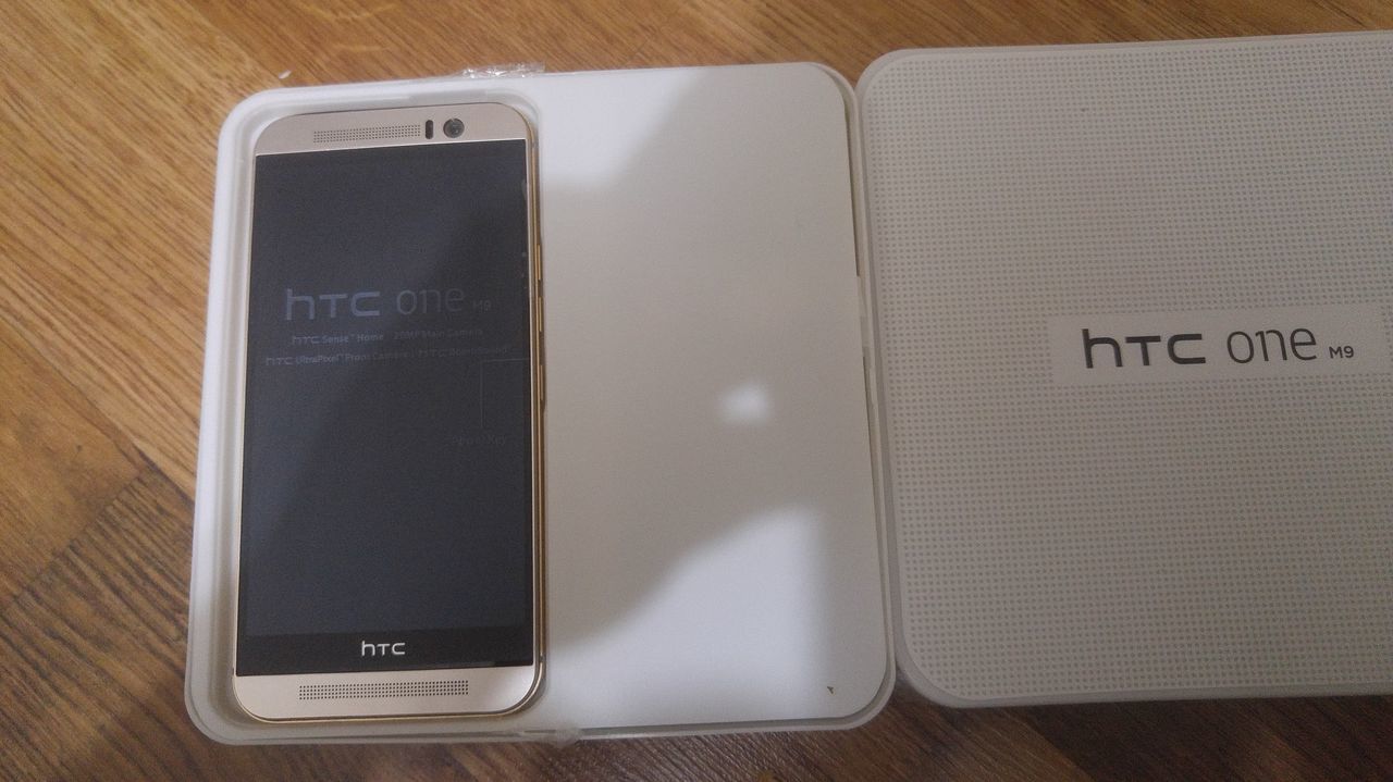 Nou HTC ONE M9 -20MPX -32 GB - 2200 lei