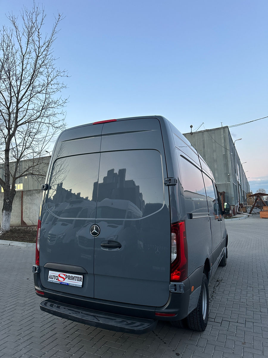 Mercedes Sprinter 519 CDI 2021 г. с пробегом 176952 км, Дизель, 26750