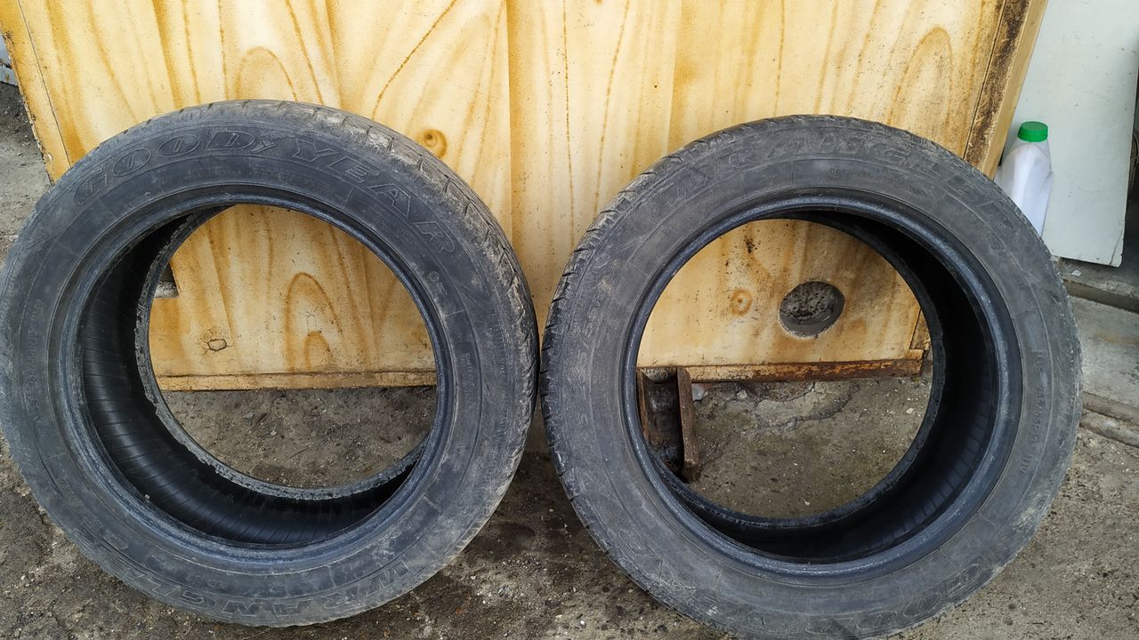 Goodyear R19 M+S 255/55,Pirelli R19 M+S 265/55