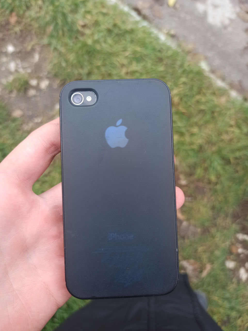 Iphone 4 stecla din spate e Sparta icloud blocat