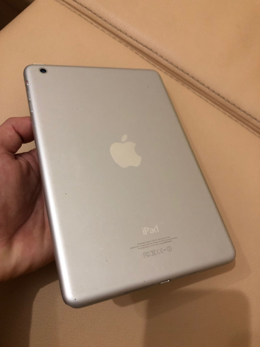 iPad Mini 64GB iCloud
