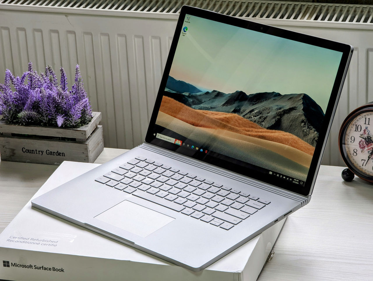 Microsoft SurfaceBook 3 15" (Core i7 1065G7/16Gb DDR4/256Gb SSD/Nvidia GTX 1660 Ti/15" 4K)