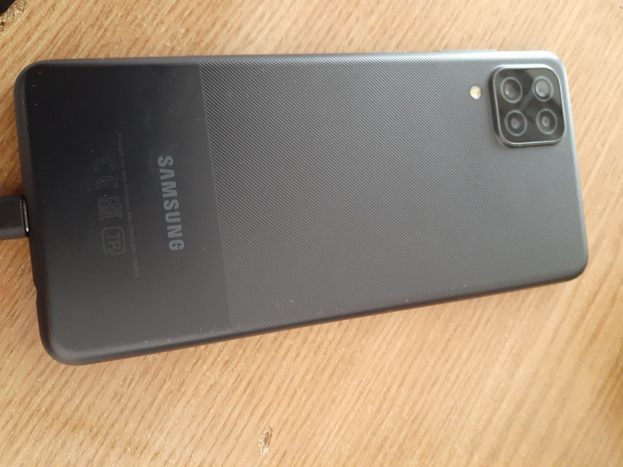 Sqmsung A12 cu displayul stricat