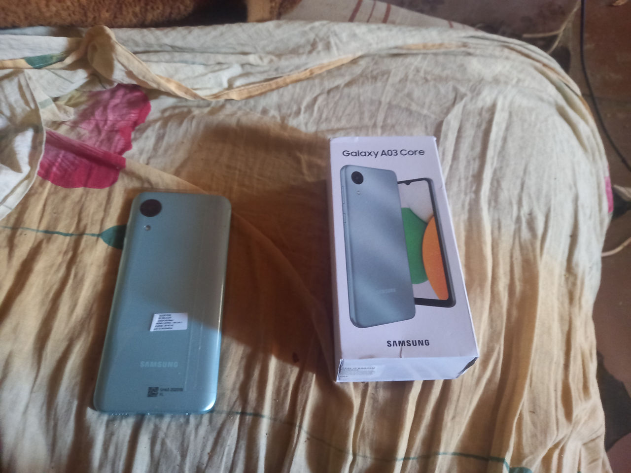 Se vinde telefon mobil samsung galaxy a03 core nou 1800 lei