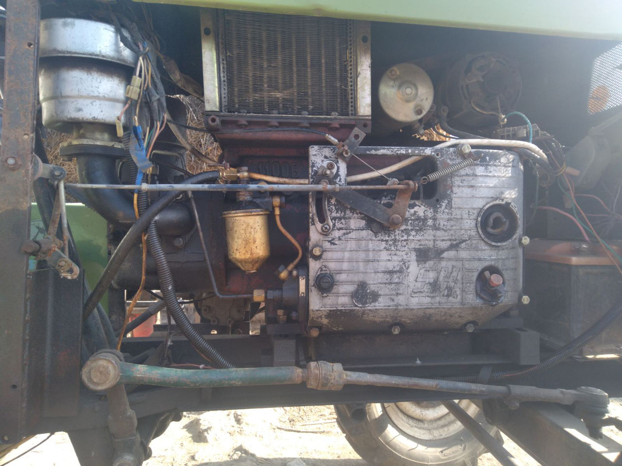 Vînd tractor de 18 cai putere! Urgent