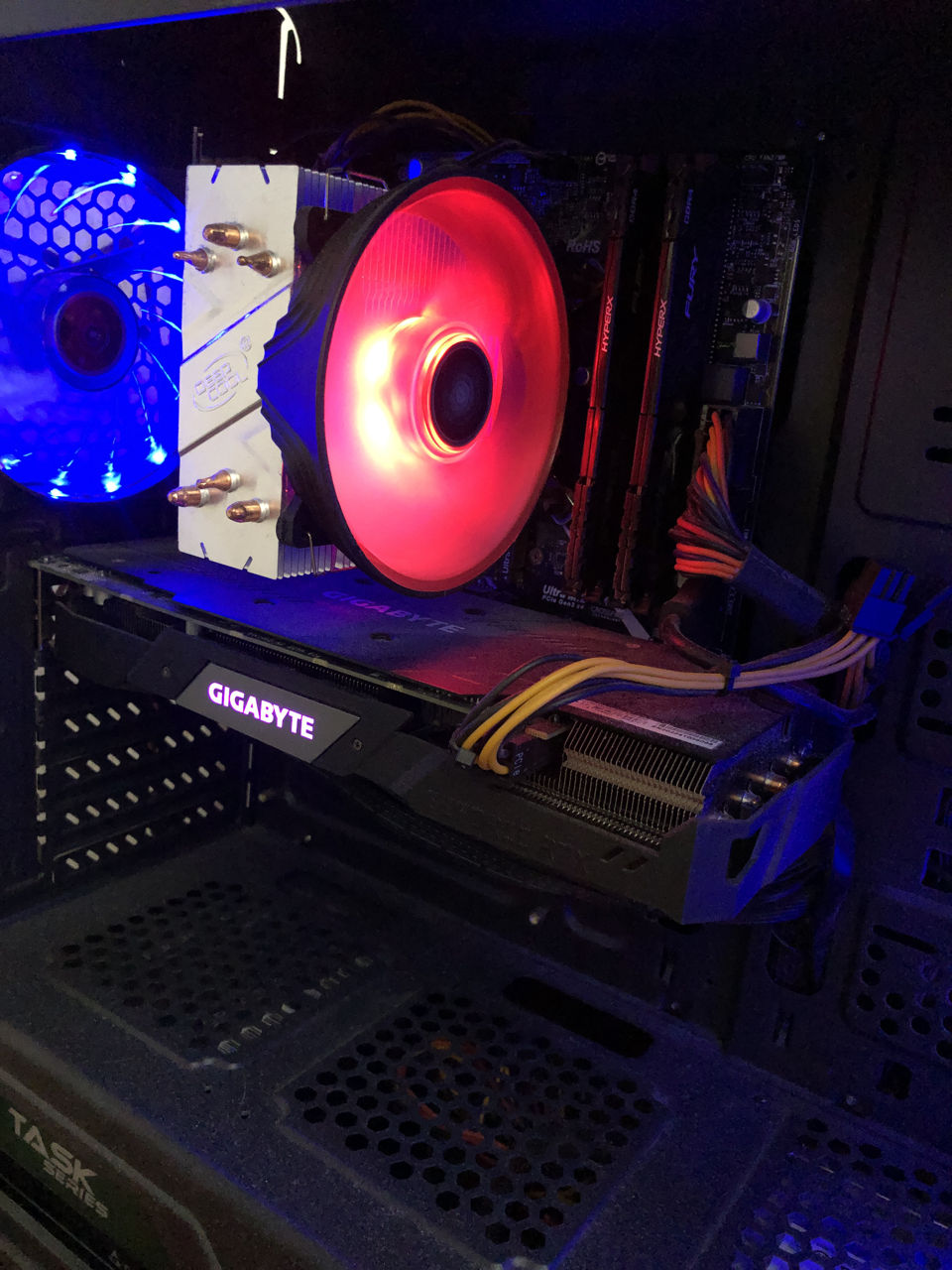 Gaming PC RTX 2060 OC + Monitor AOC 27g1g4 144Hz