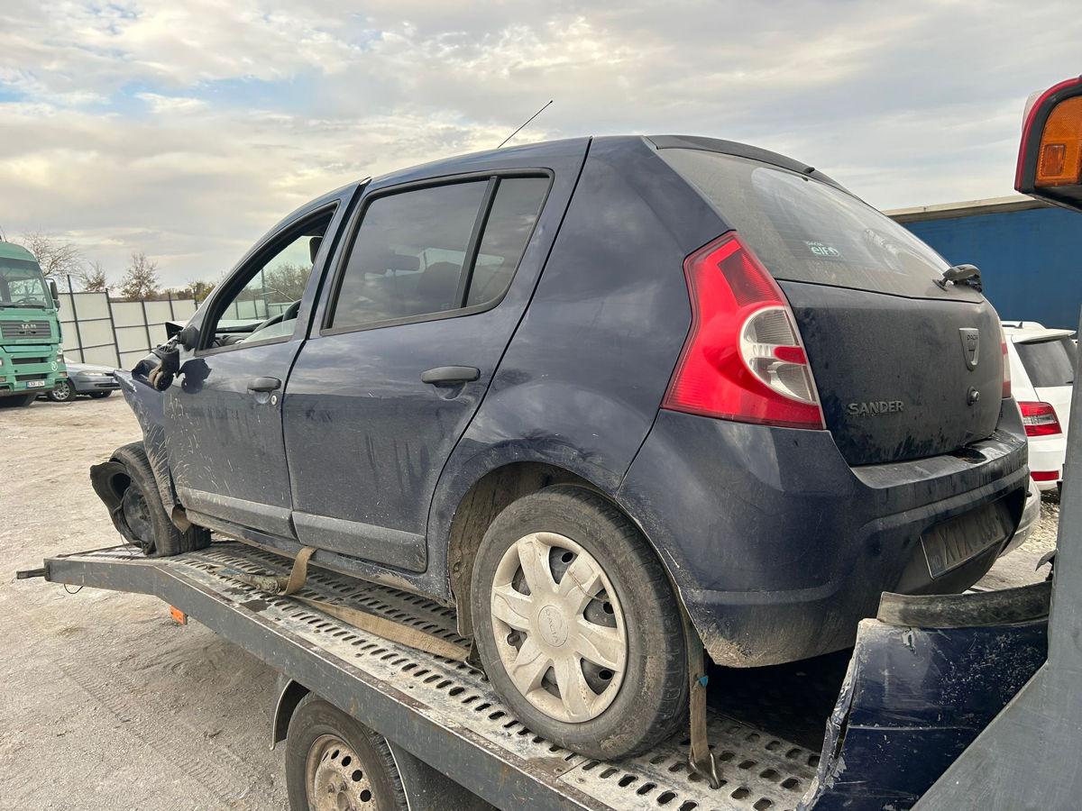 Dacia Sandero piese auto / dezmembrare
