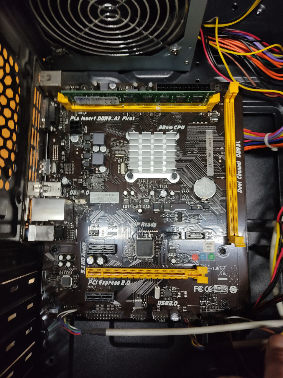 Biostar J1800MH2, MB + CPU