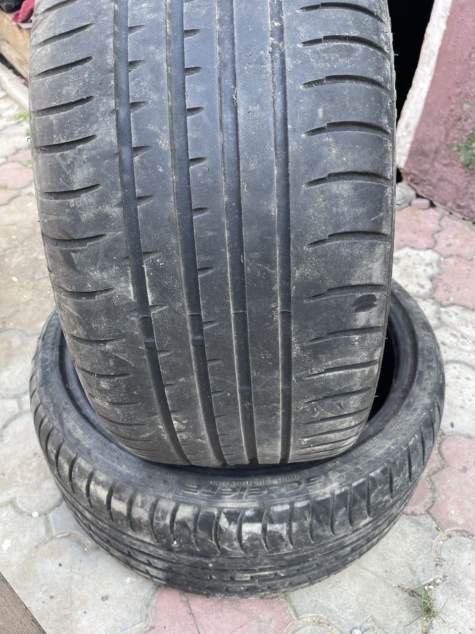 255/30 R19