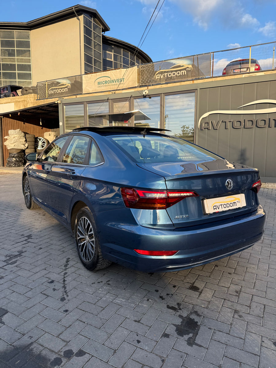 Volkswagen Jetta an. 2019 cu rulaj 62000 mi, Benzină, 13200