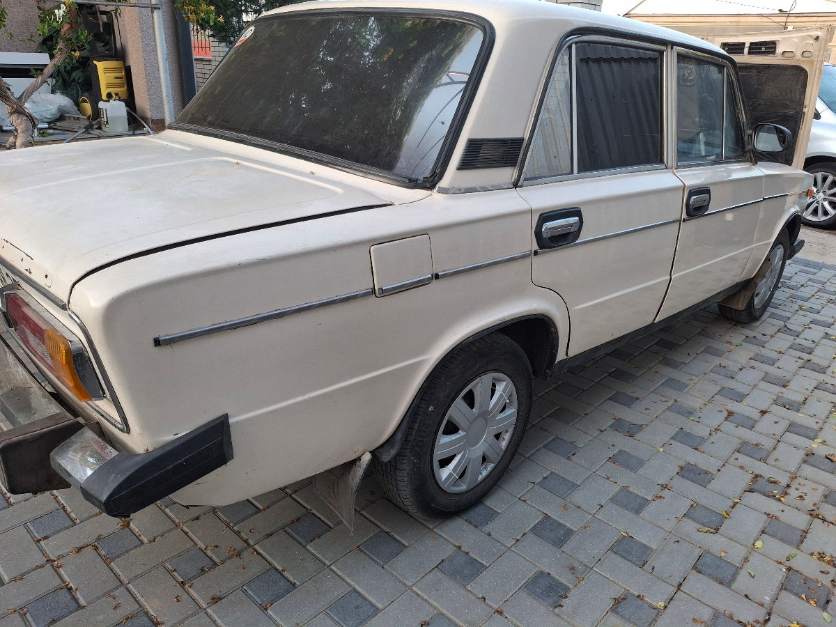 Lada / ВАЗ 2106 1988 г. с пробегом 22222 км, Бензин, 16000 MDL