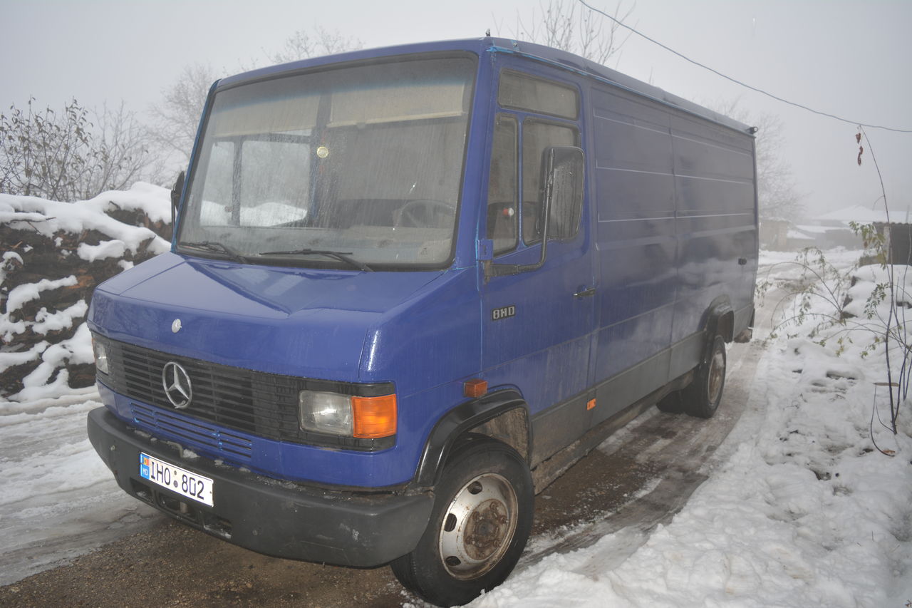 Mercedes 811