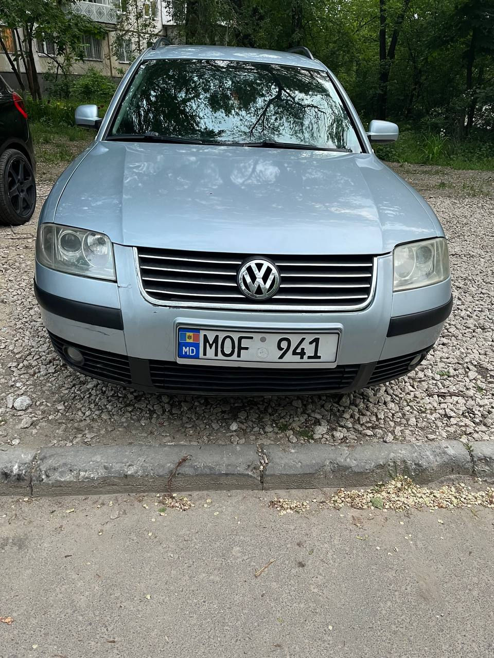 Volkswagen Passat an. 2003 cu rulaj 280000 km, Diesel, 5300