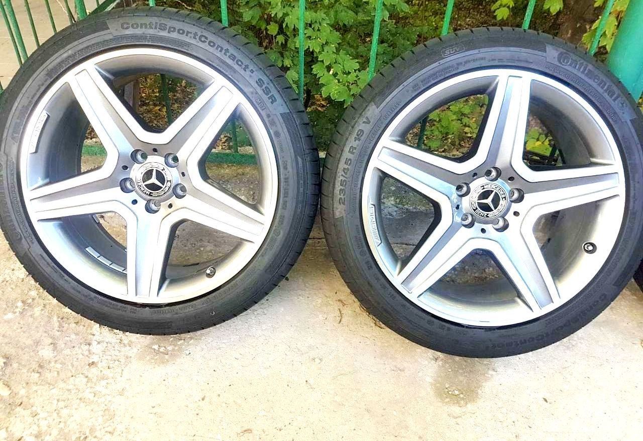 R19 235/45 Mercedes GLA летние шины Continental
