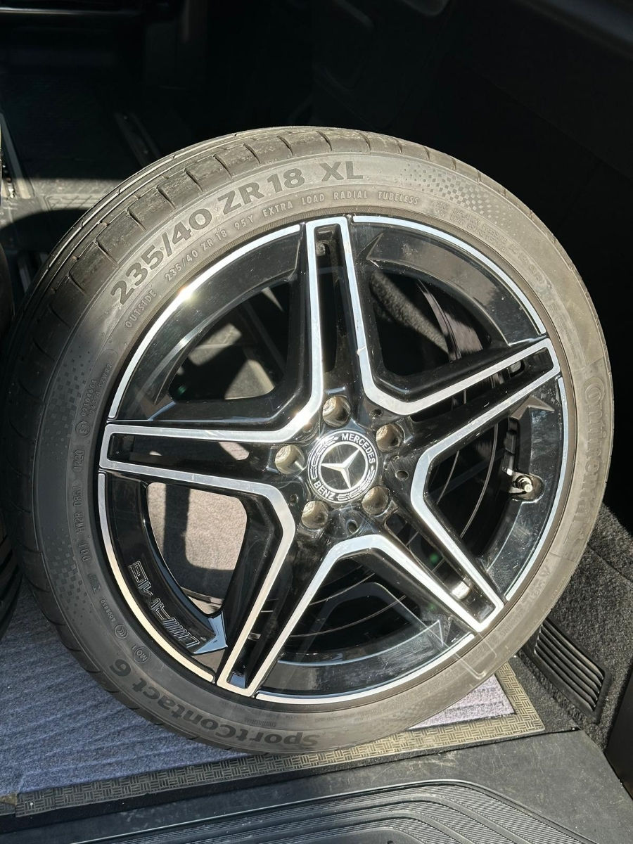 Jante cu Anvelope de Vară E: C: A: GLA; GLB; V R18 235 40