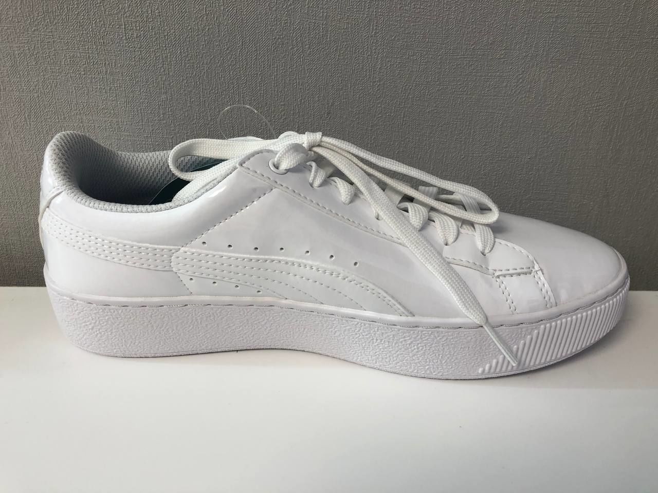 Adidași Puma Albi