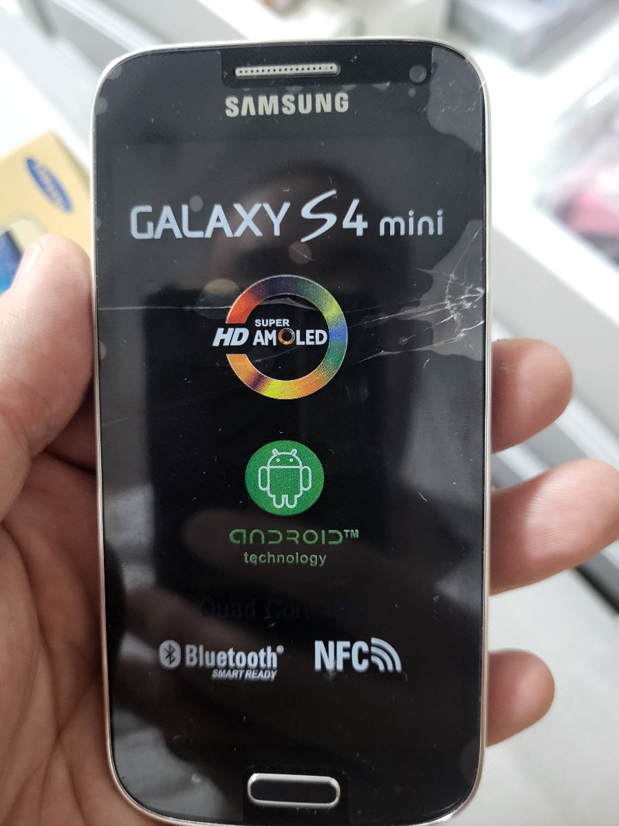 Telefon samsung galaxy s4 mini