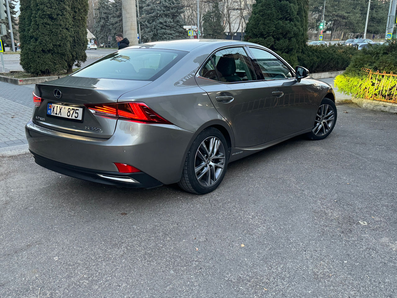 Lexus IS Series 2018 г. с пробегом 180000 км, Гибрид, 18550