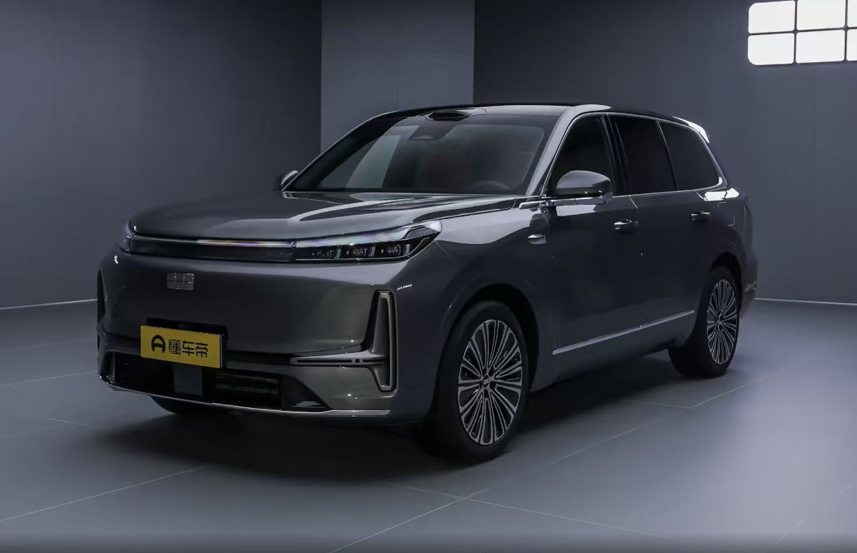 Geely Galaxy M9 an. 2025 cu rulaj 1 km, Plug-in Hybrid (benzină), 26990