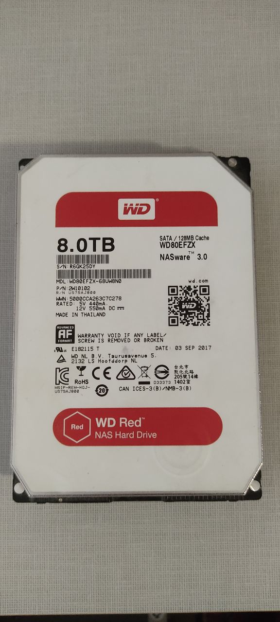 Продам HDD 8TB WD