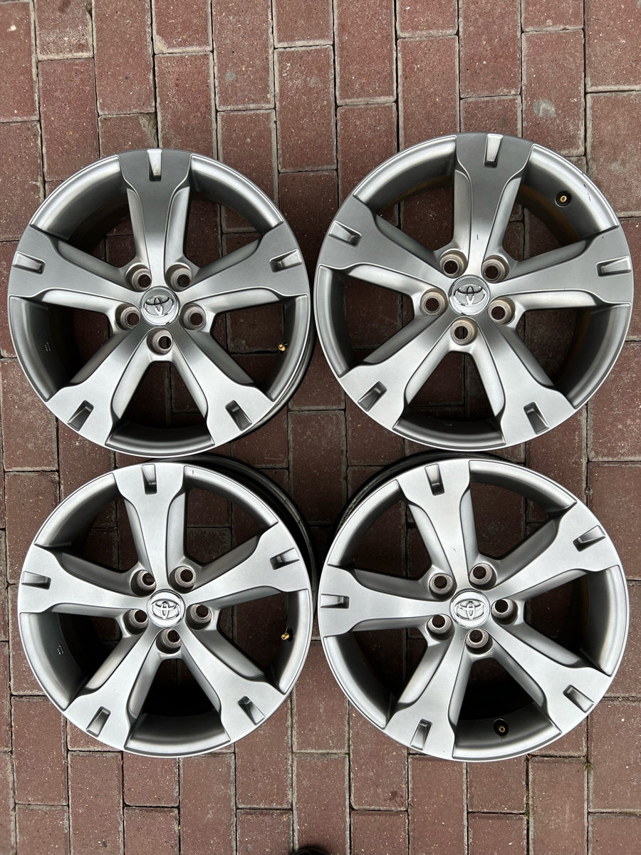 R16 5/100 et39 Toyota Originale Perfecte