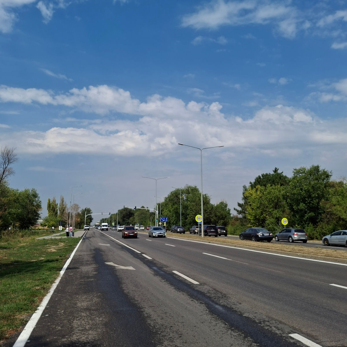 Se vinde pamint linga Aeroport chisinau