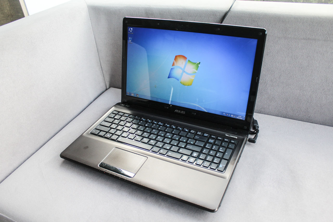Asus K52F-EX694D 15.6"