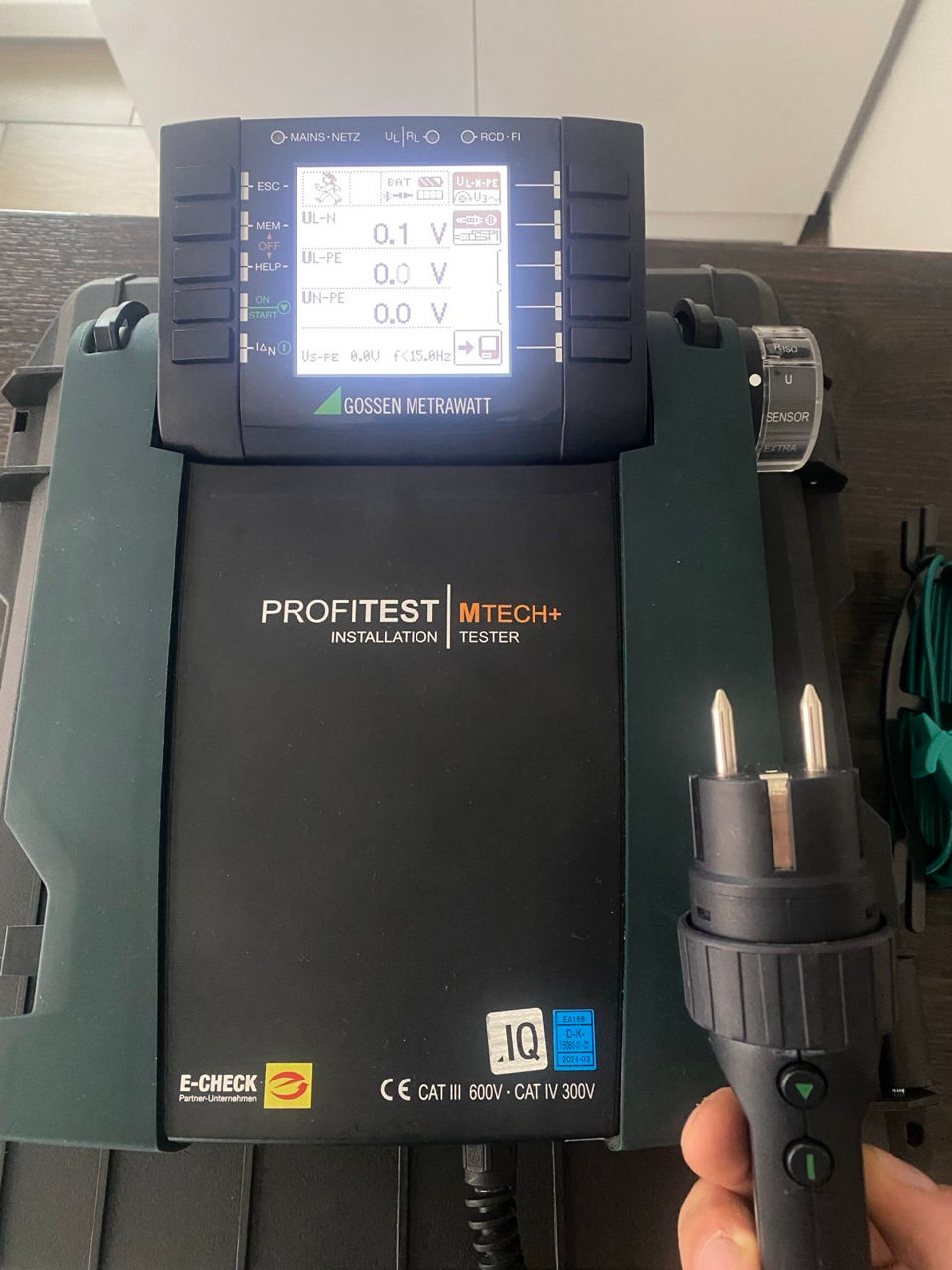 Профессиональный измерительный прибор Profitest M-tech+