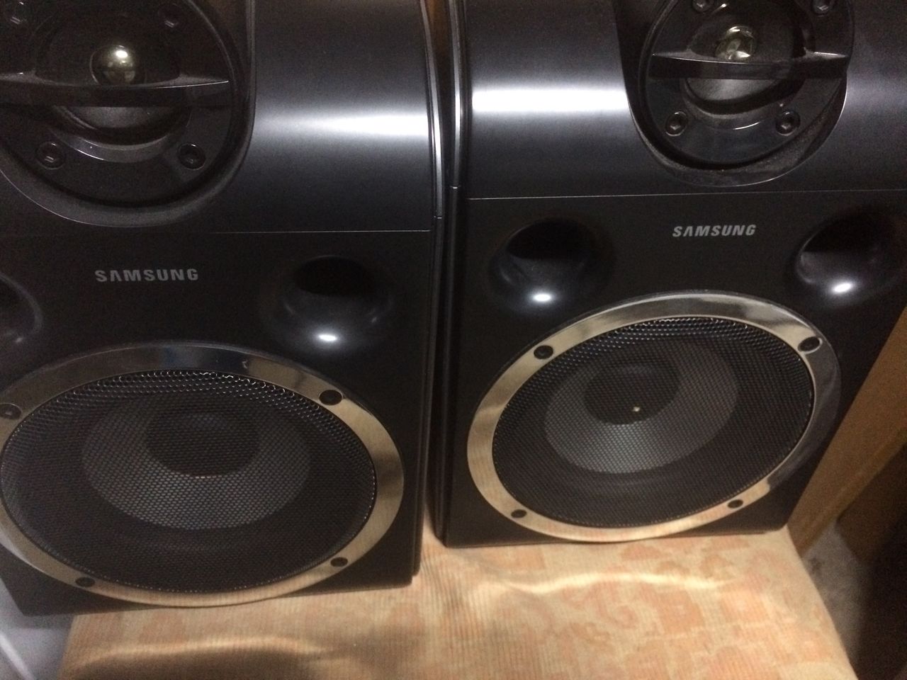Колонки Samsung
