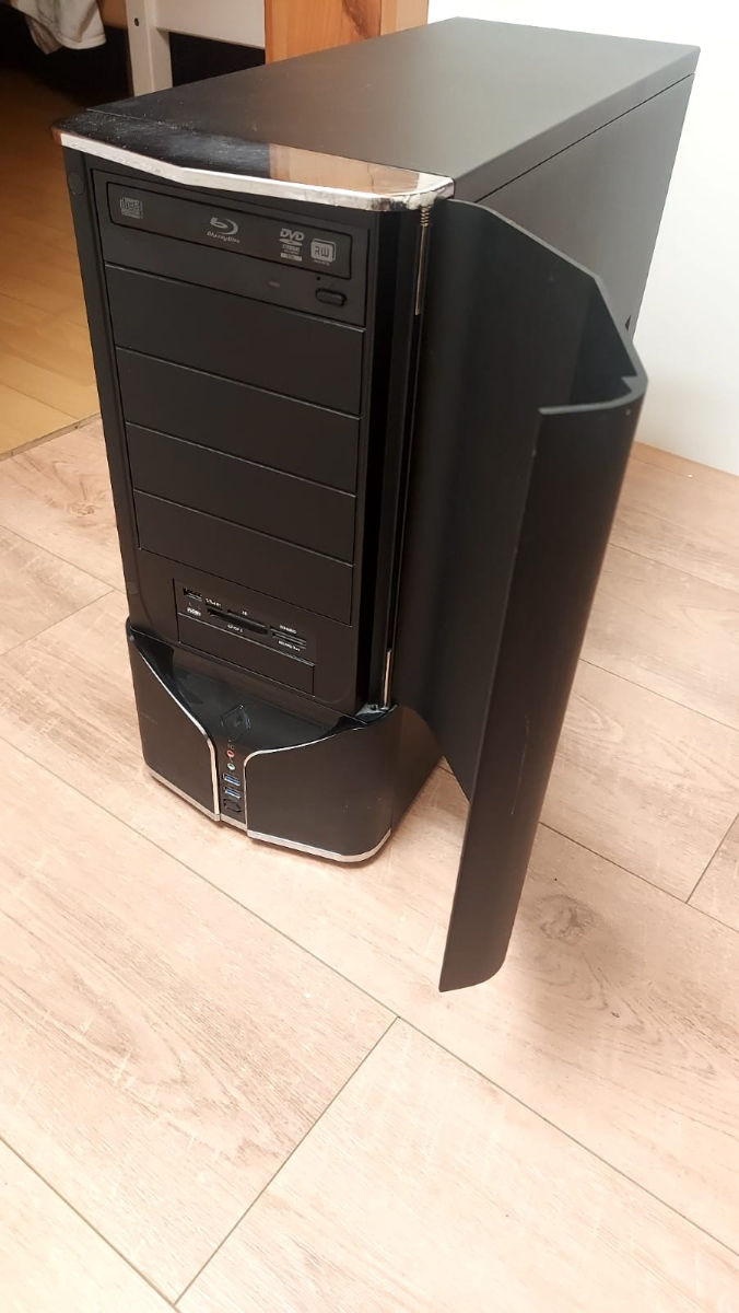 Intel i7 4470 16GB RAM,SSD 250,HDD 2T