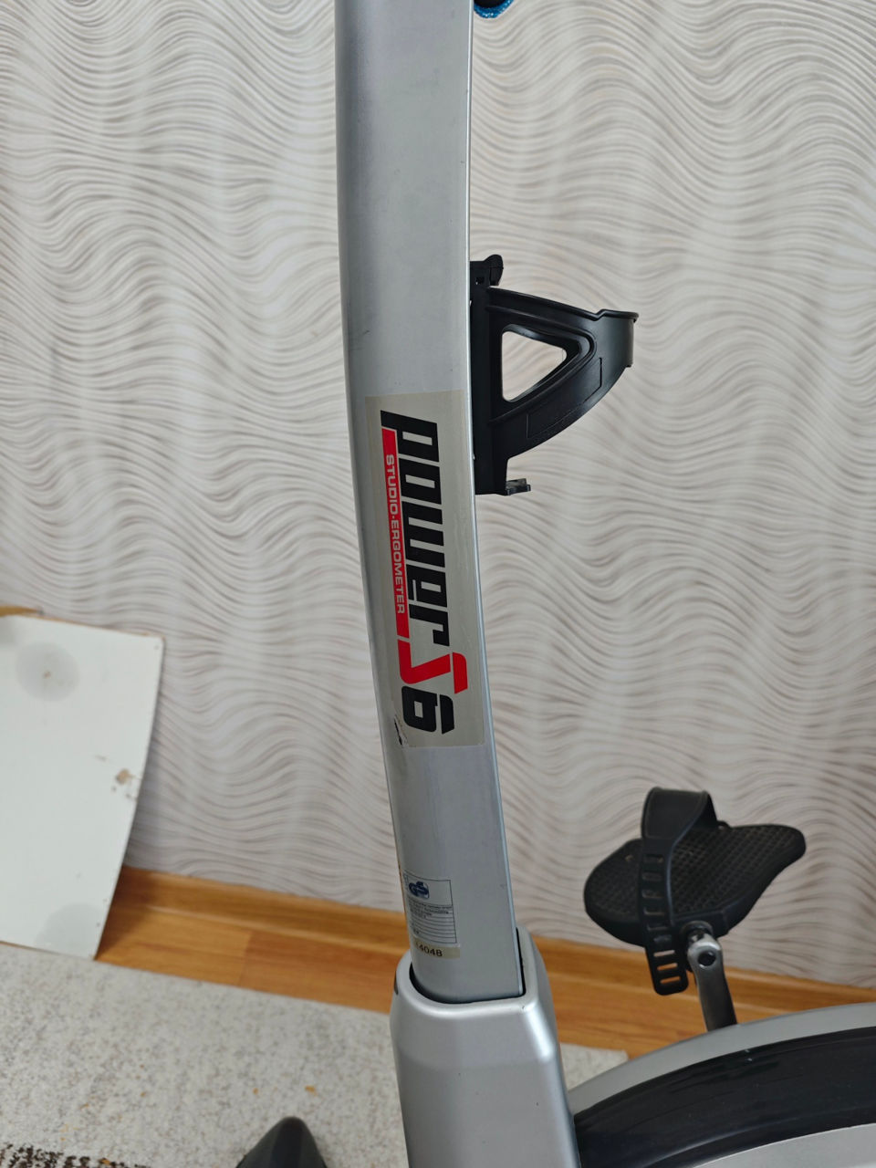 Мощный велотренажер Crane S6