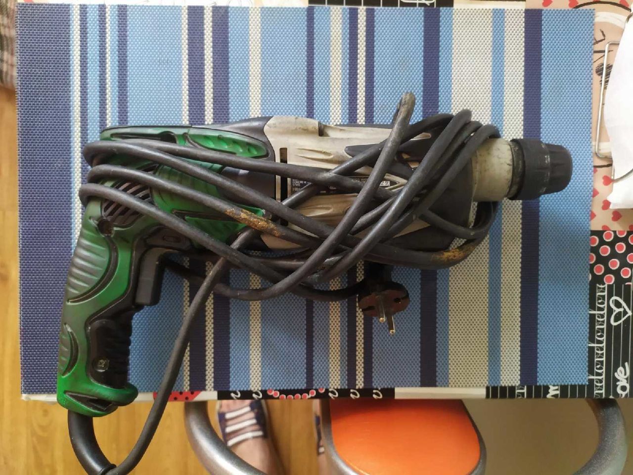 Перфоратор Hitachi DH24PC3.
