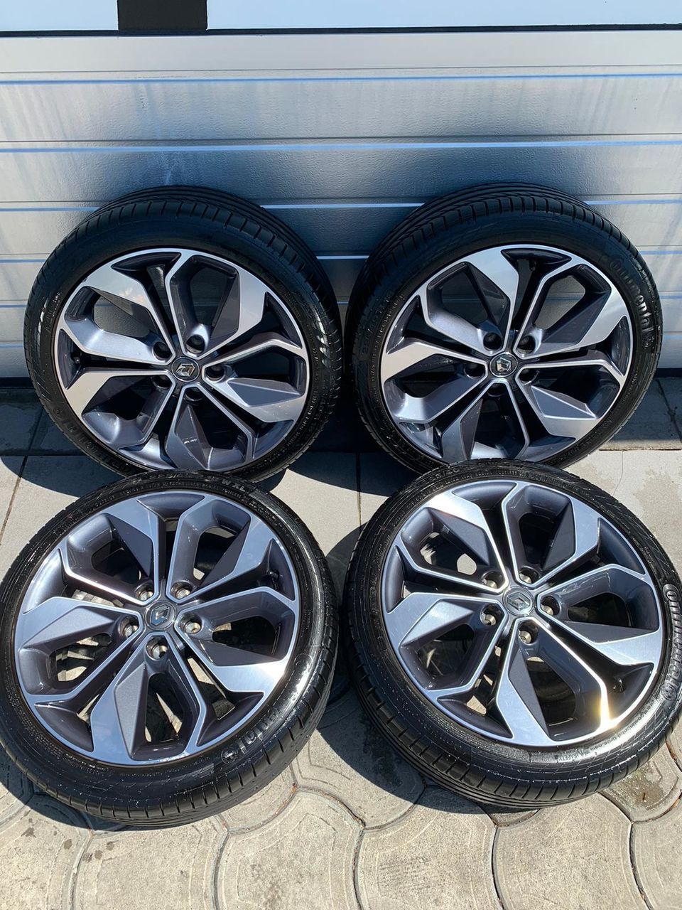 Renault R18 Talisman Megane 5x114,3 cu anvelope vara 245/45
