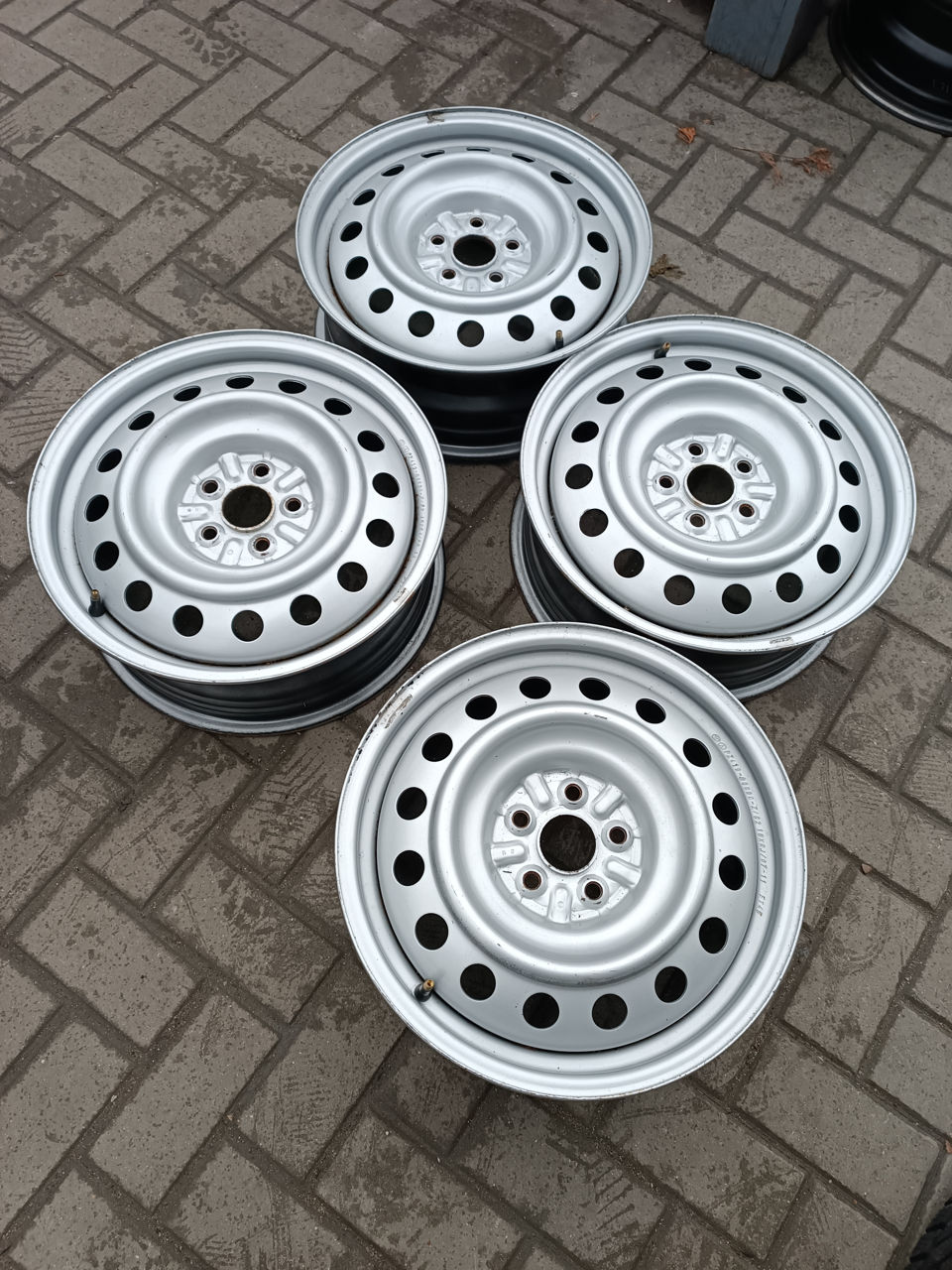 5x100 R16 Original Toyota