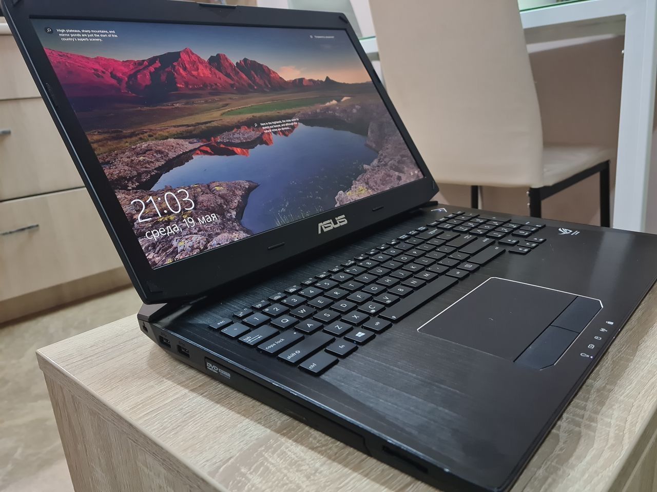 Asus rog g750jx ( 17.3 full hd, ram 32 gb, gtx 860m, ssd+hdd )