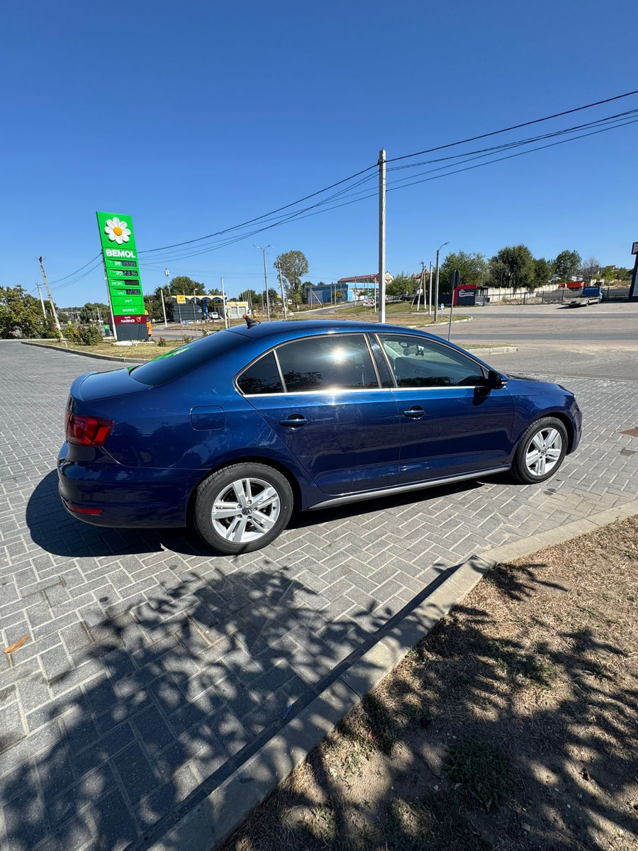 Volkswagen Jetta an. 2014 cu rulaj 209 km, Hybrid, 7050
