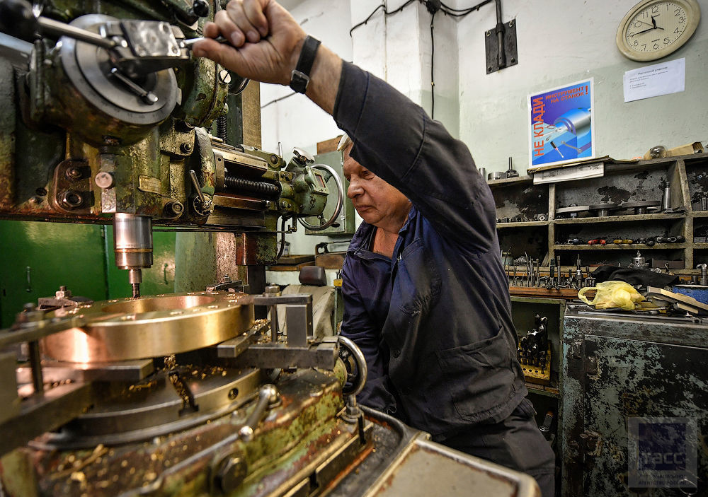 Strungar —- efectuam lucrari din metal Tokarnie raboti Оказываем услуги ...