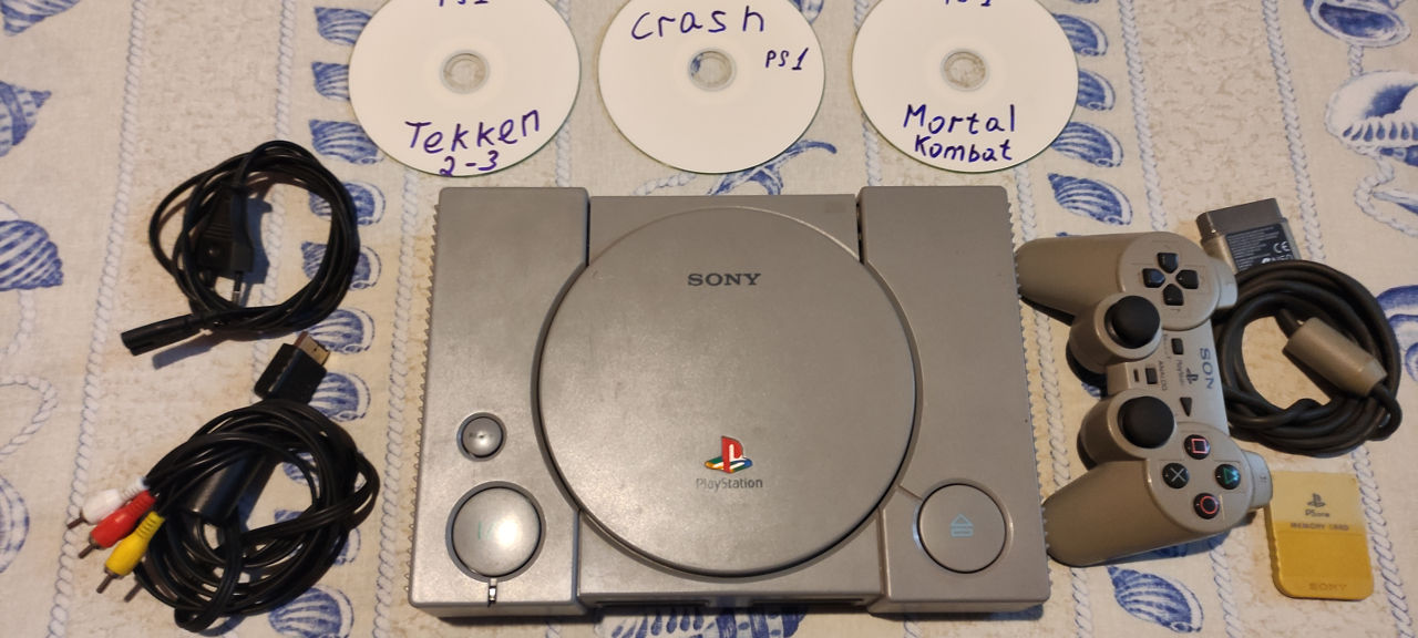 PlayStation fat продам
