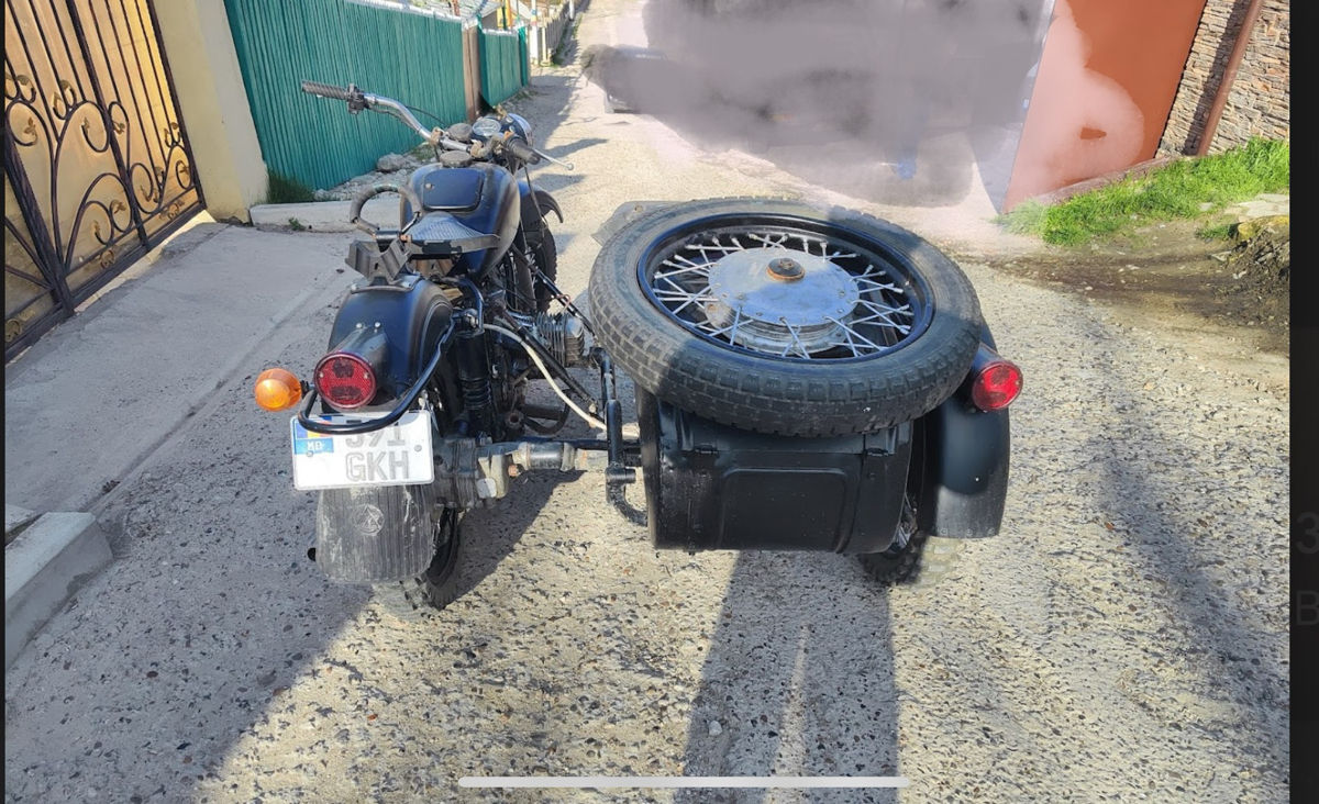 Днепр Mt 16 an. 1986 cu rulaj 10 km, 1800