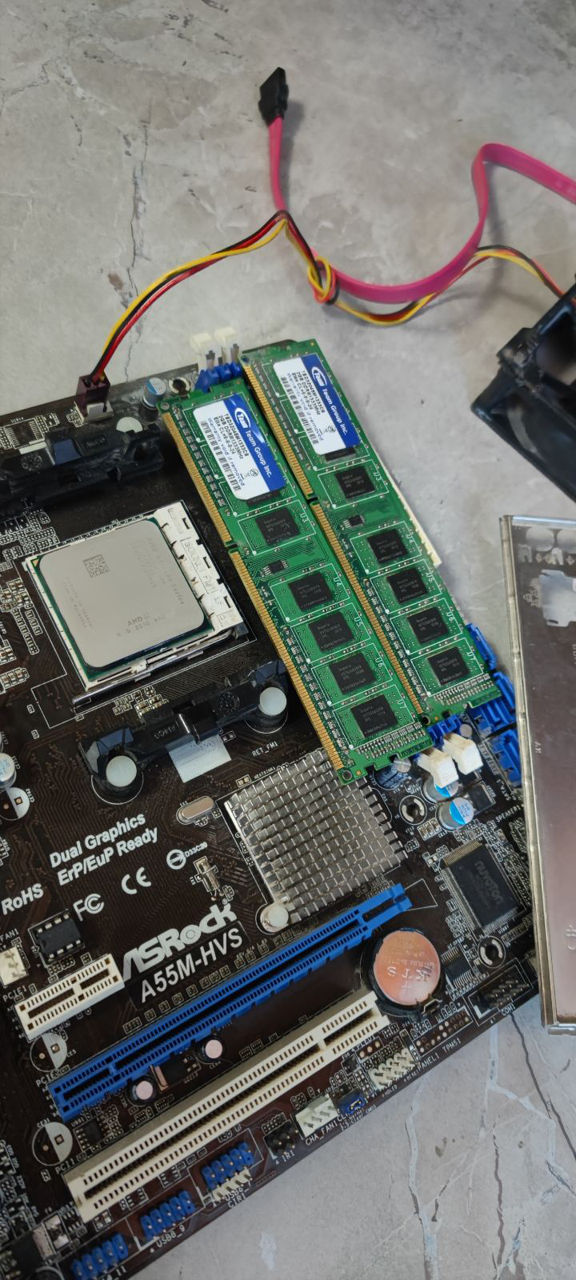 материнка ASRock A55M-HVS и много подарочков