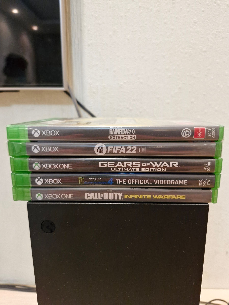 Xbox 5 игр 950 лей за всё