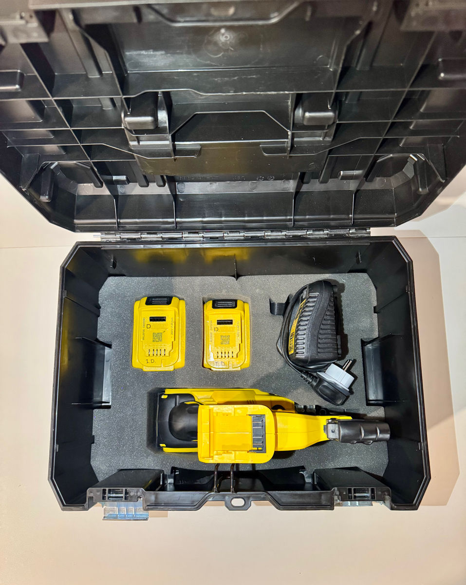Dewalt DCN680