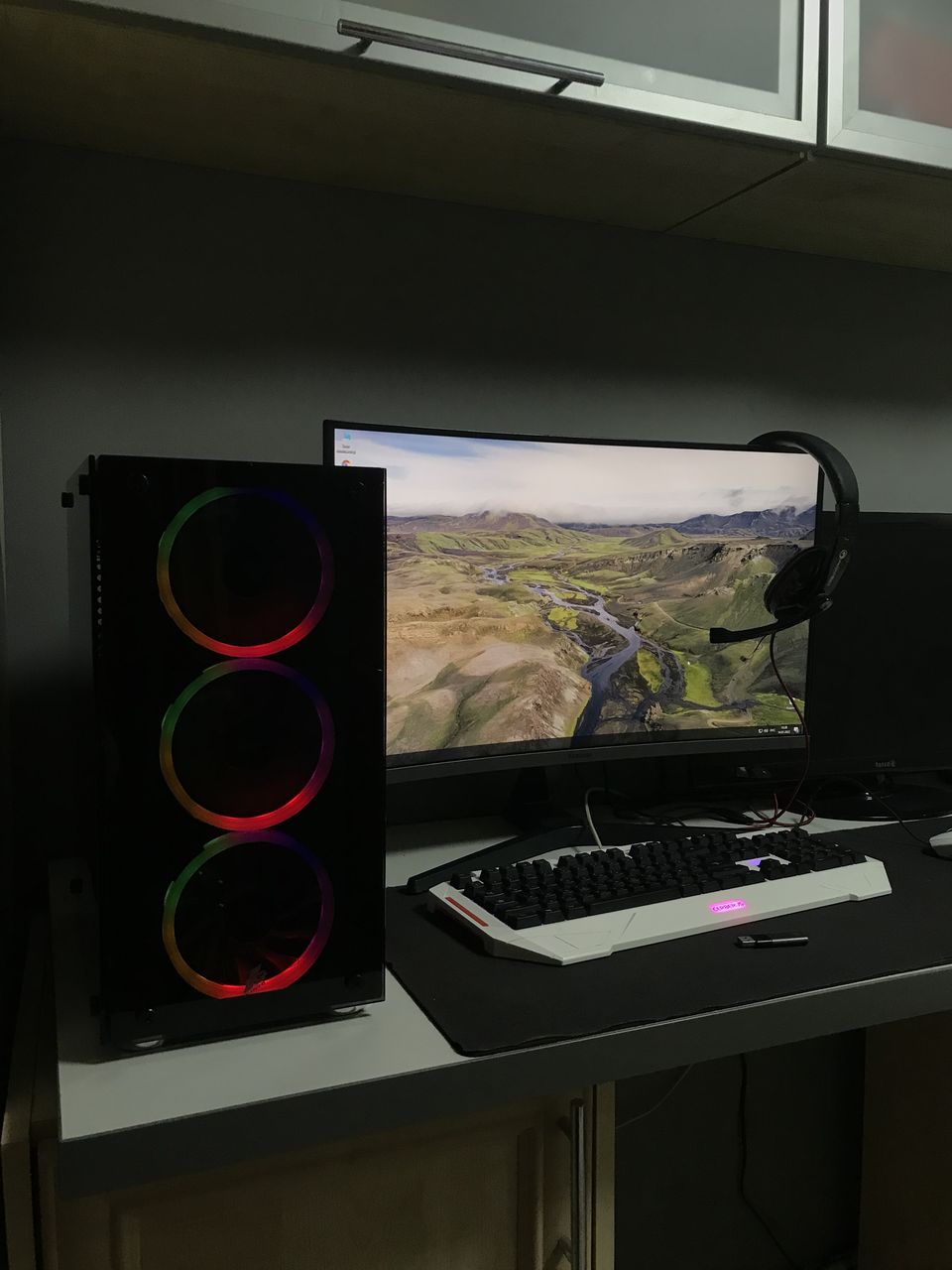 URGENT Calculator de Gaming + Monitor 27 inch curved