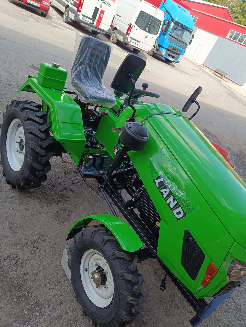 Tractor 20 cp cu plug si freza an complect