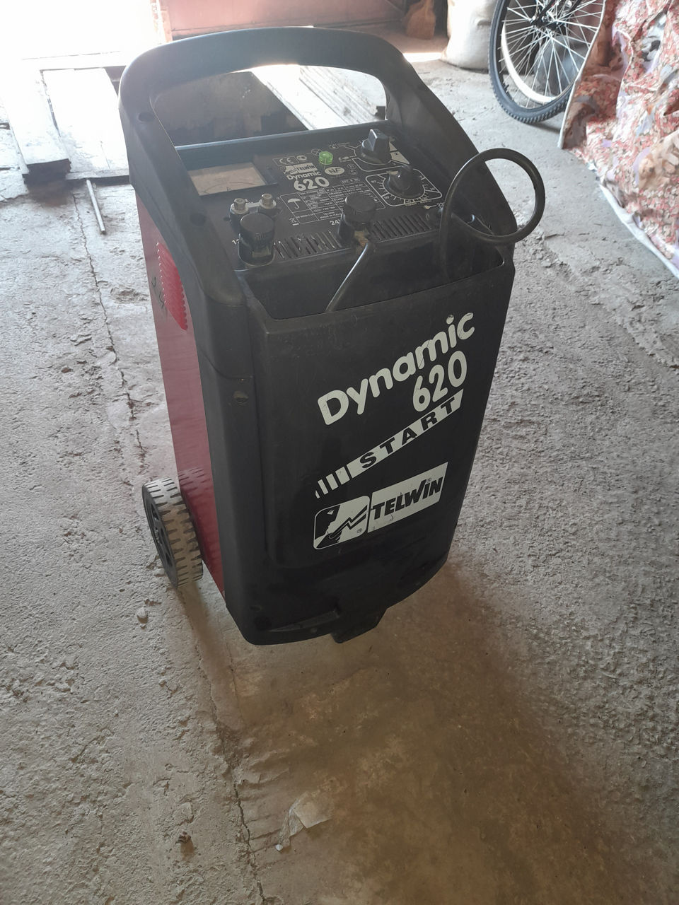 Пуско-зарядное устройство Telwin Dynamic 620 Start